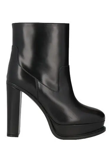 Alexander McQueen Ankle Boots In Leather - Black