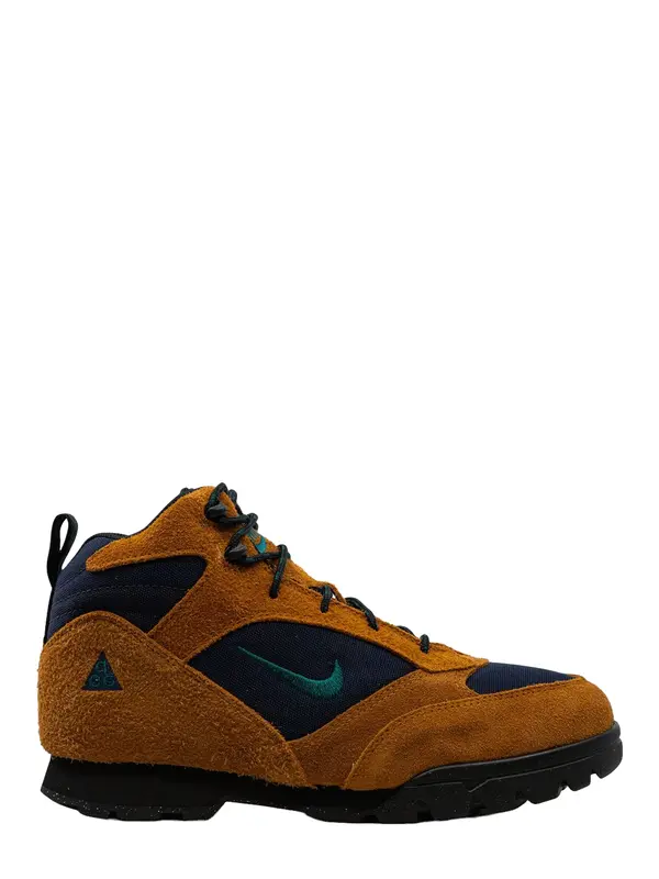 Nike Torre Mid Sneakers - Brown