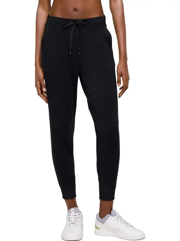 On Relaxed-fit Joggers - Black