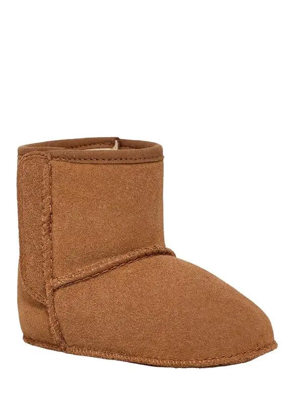 UGG Classic Bootie And Lovey Blanket Set - Chestnut