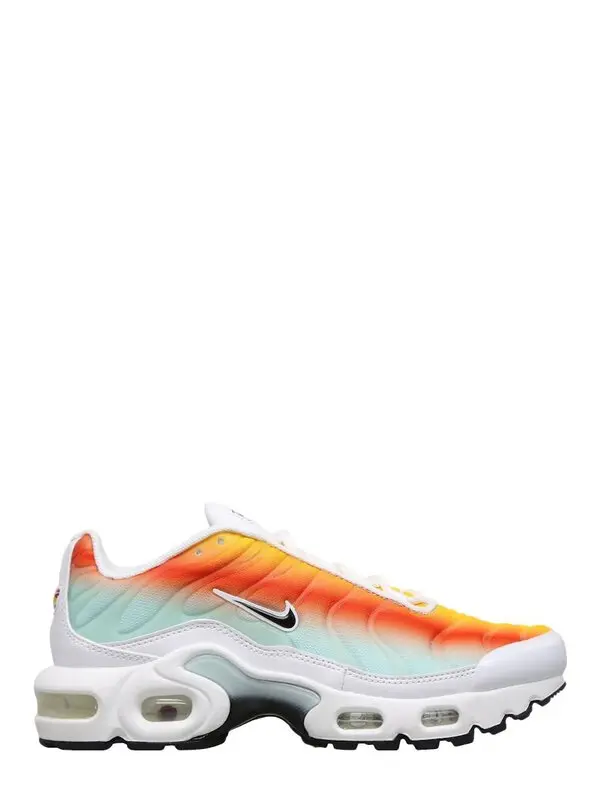 Nike Air Max Plus Sneakers - White/cosmic Clay/lightning