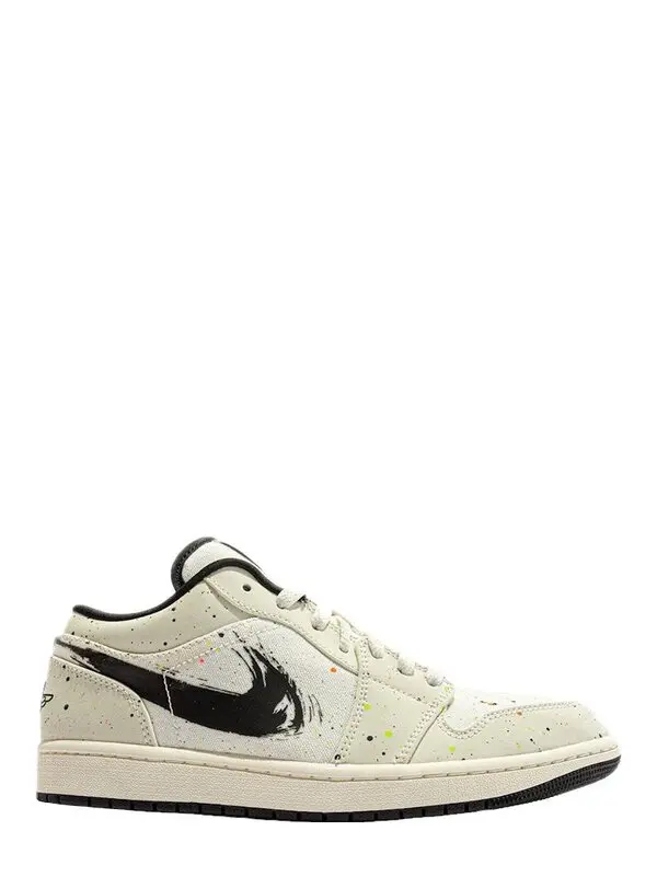 JORDAN 1 Low Se Paint Splatter Sneakers - Sail/black/total Orange