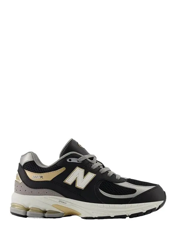 NEW BALANCE 2002r Sneakers - Black/sea Salt/gold Metallic