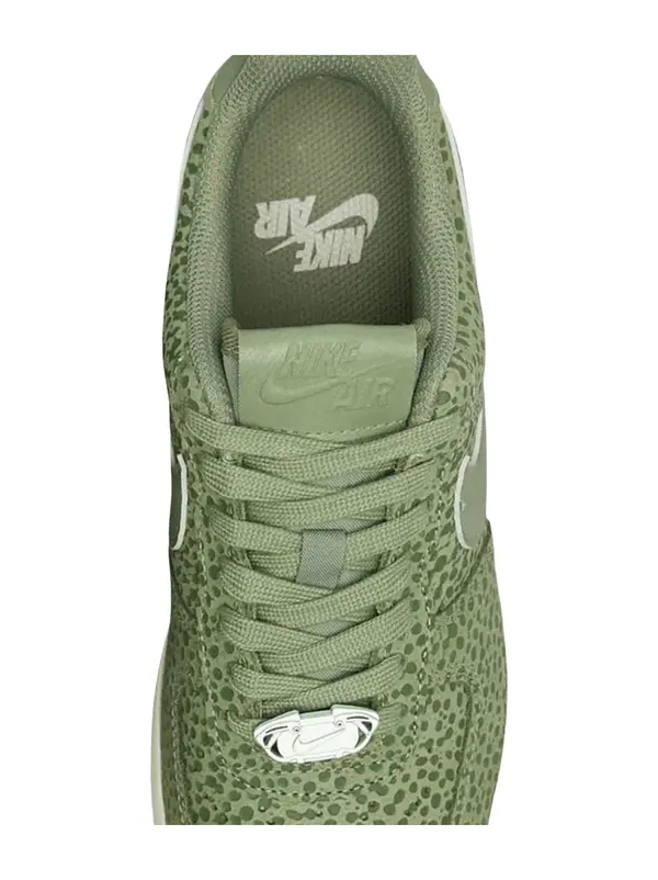 Nike Air Force 1 '07 Sneakers - Green
