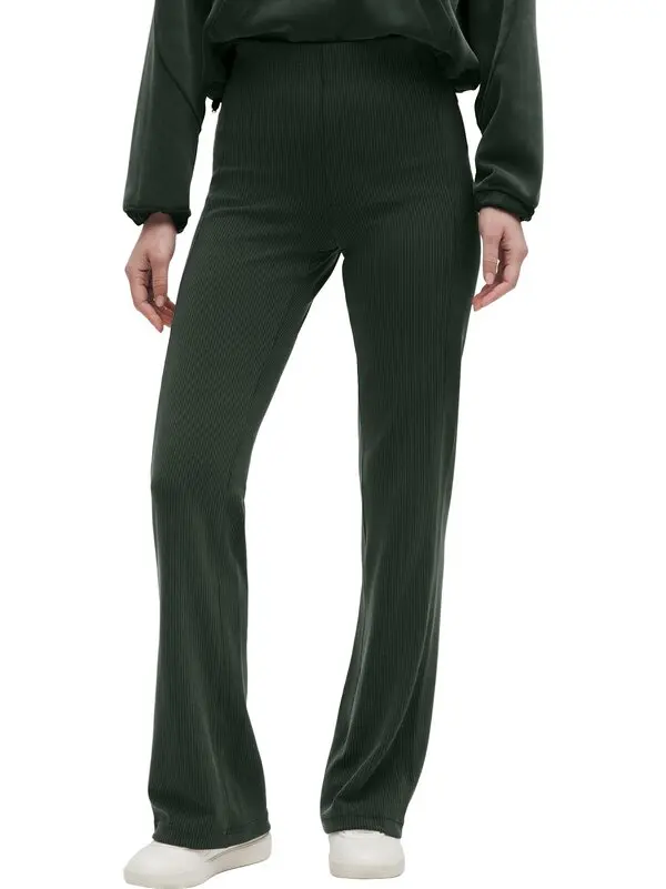 Lululemon Ribbed Softstreme Flared Pant - Rainforest Green
