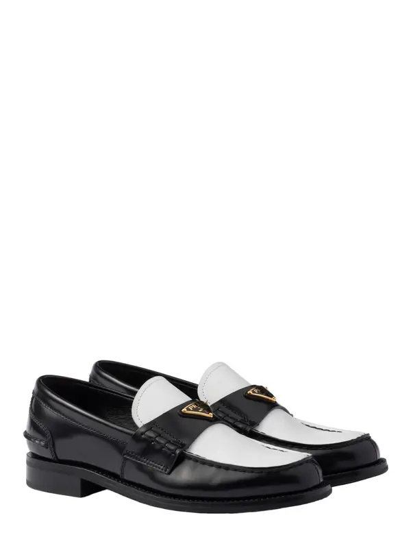Prada Two-tone Brushed Leather Loafers - Black/white