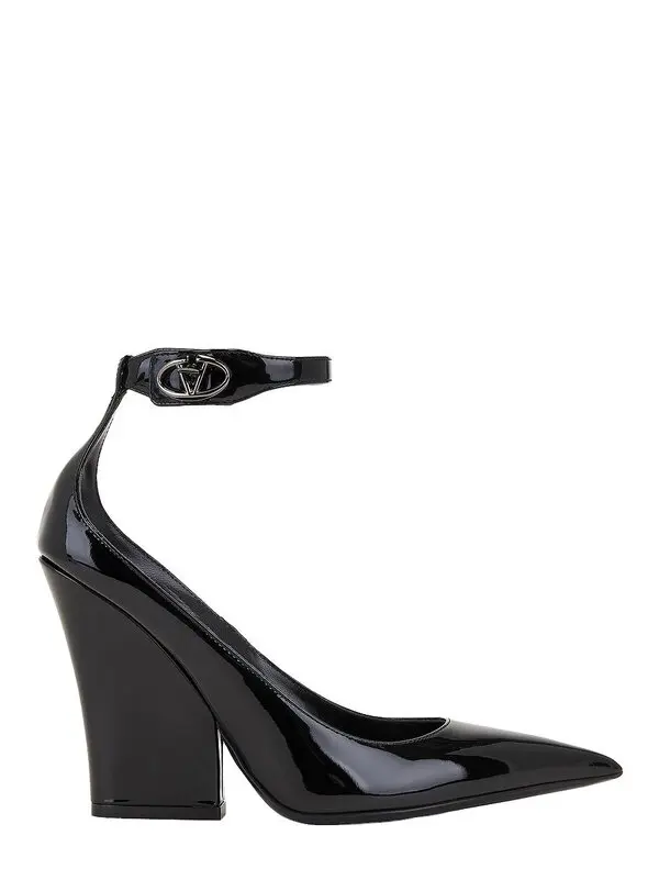 Valentino Garavani V Logo 105 Lockette Ankle Strap Pump - Nero