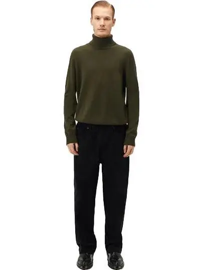 Gobi Cashmere Essential Cashmere Turtleneck Sweater - Capulet Olive