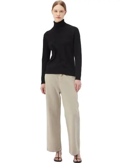 Gobi Cashmere Essential Cashmere Turtleneck Sweater - Black