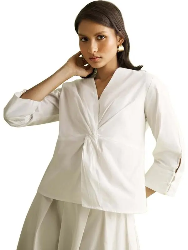 REISTOR Front Twist Top - White