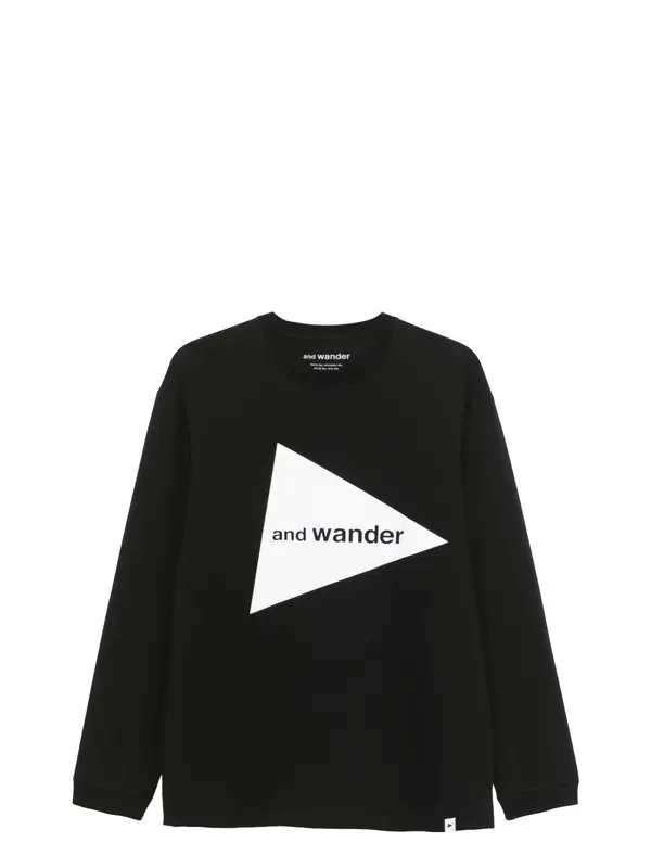 AND WANDER Logo-print T-shirt - Black