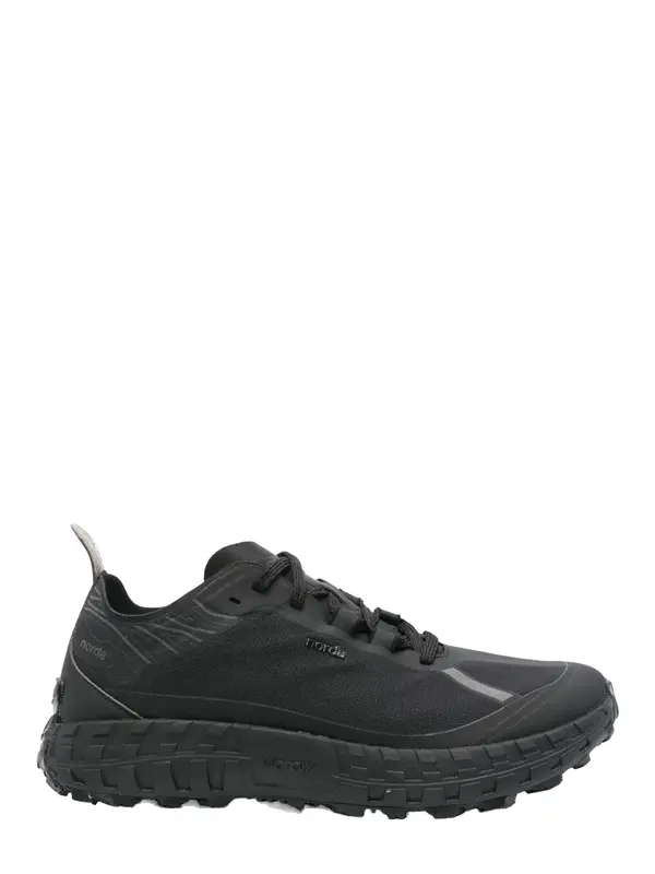 NORDA 001 Sneakers - Black