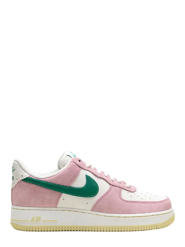 Nike Air Force 1 '07 Lv8 Sneakers - Pink