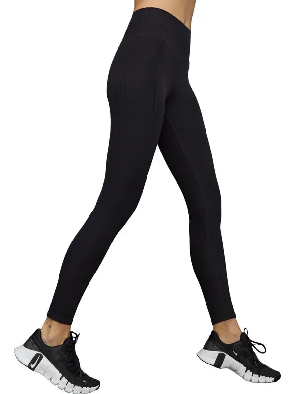 Carbon38 High Rise Legging In Ribbed Melt - Black