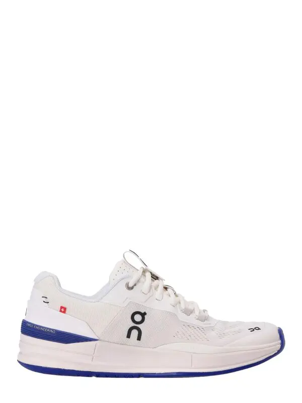 On The Roger Pro Sneakers - White