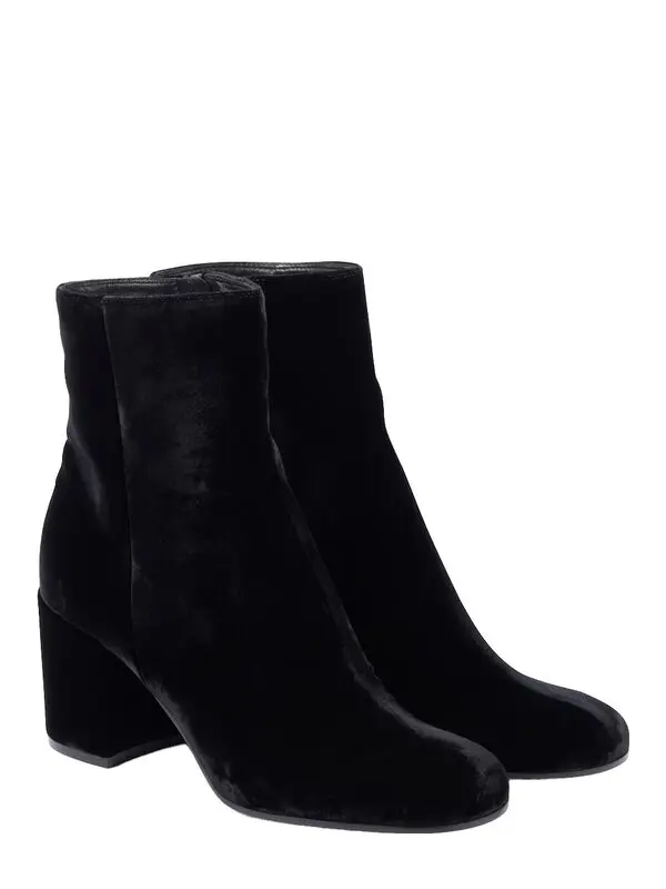 GIANVITO ROSSI Joelle Velvet Ankle Boots - Black