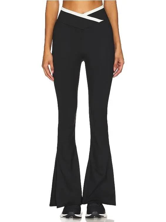 PORT DE BRAS Vera Legging In Black - Black & Chantilly