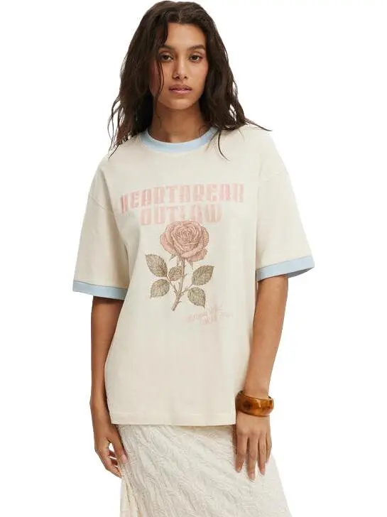 COTTON ON Boxy Graphic Tee - Heartbreak Outlaw  Creme