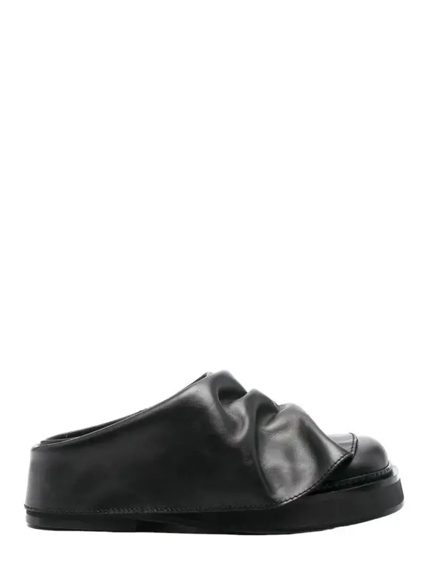 Attico Mini Robin Sabot - Black
