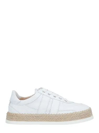 Agl Leather Low-top Sneakers - White