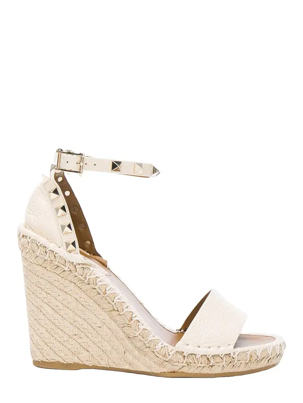 Valentino Garavani Rockstud Espadrilles - Light Ivory