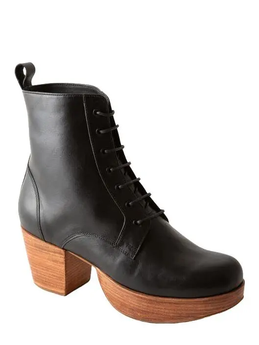 FORTRESS Bernadette Lace-up Boots - Black