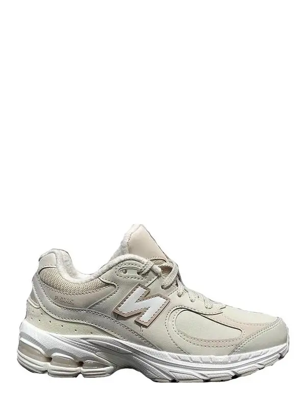 NEW BALANCE 2002r Fleece Lined Sneakers - Beige