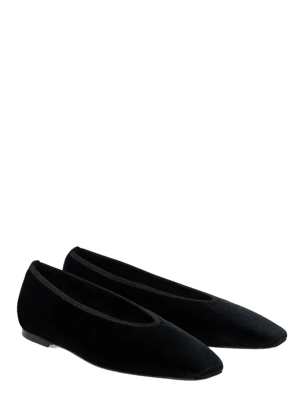 TOTEME Minimalist Velvet Ballet Flats - Black