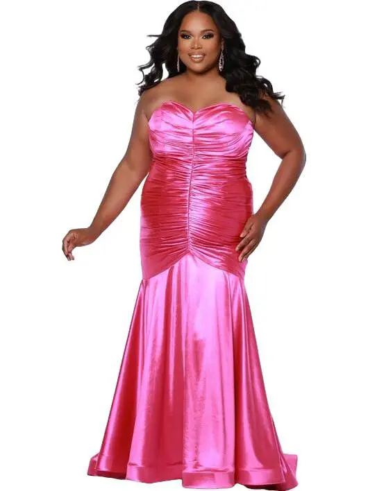 SYDNEY'S CLOSET Fitted Strapless Sweetheart Neckline Evening Gown - Raspberry