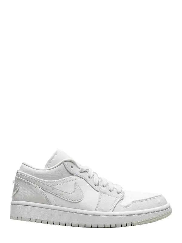 JORDAN 1 Low Top Sneakers - White