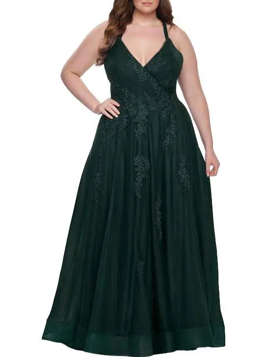 LABOMME A-line Gown With Floral Embroidery - Dark Emerald