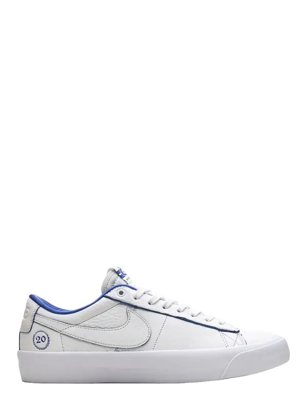 Nike Blazer Low Pro Gt Sneakers - White