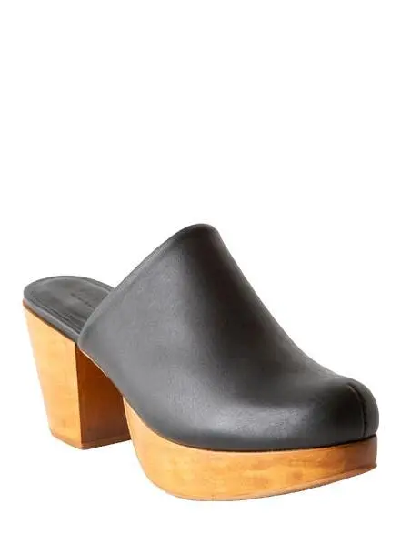 FORTRESS Ava Clog Mule - Black