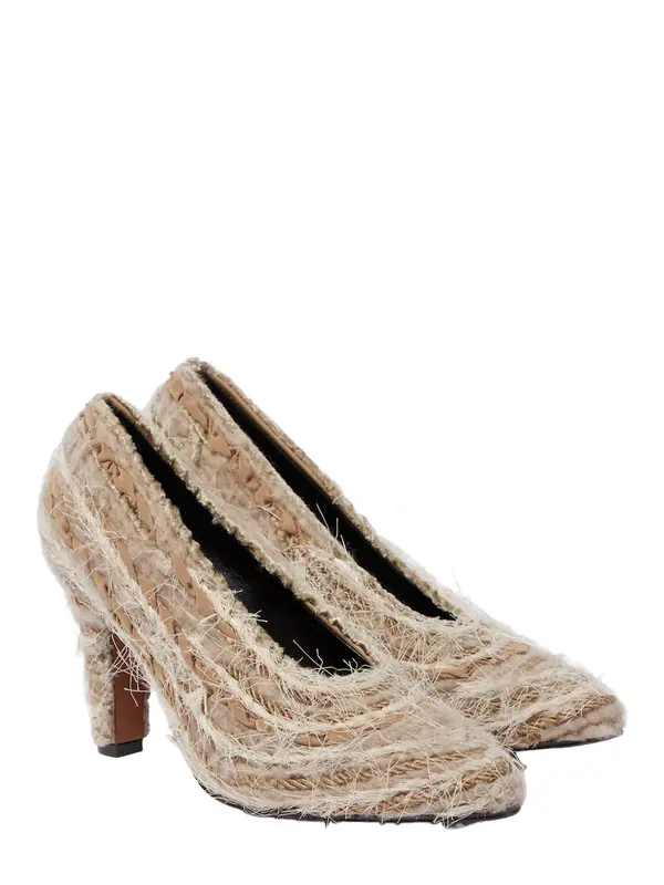 THE ROW Prudence Knitted Pumps - Beige