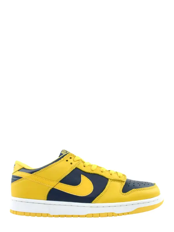 Nike Dunk Low Sneakers - Yellow