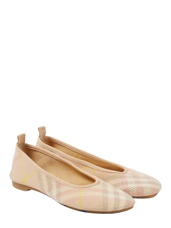 Burberry Checked Ballerinas - Beige