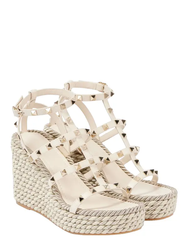 Valentino Garavani Rockstud Torchon 95 Espadrille Wedges - White