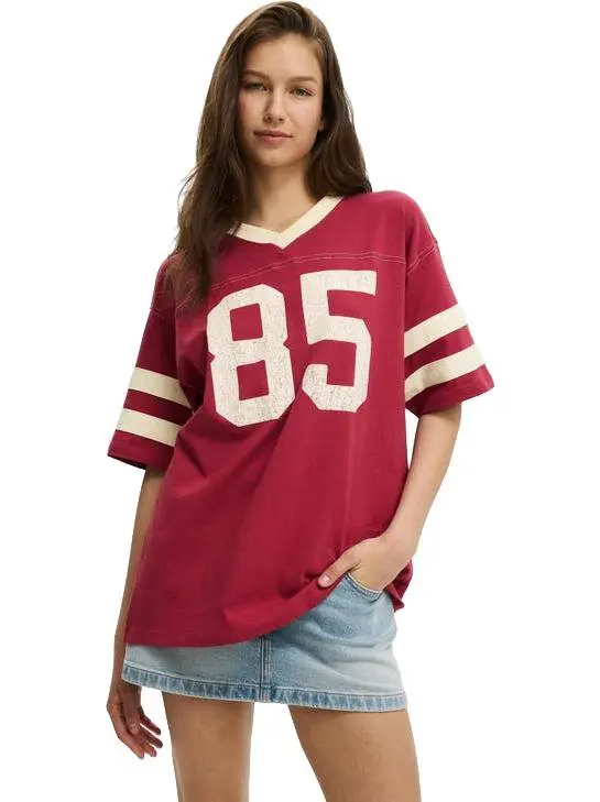 COTTON ON Oversized V-neck Graphic Tee - 85  Cranberry Cider