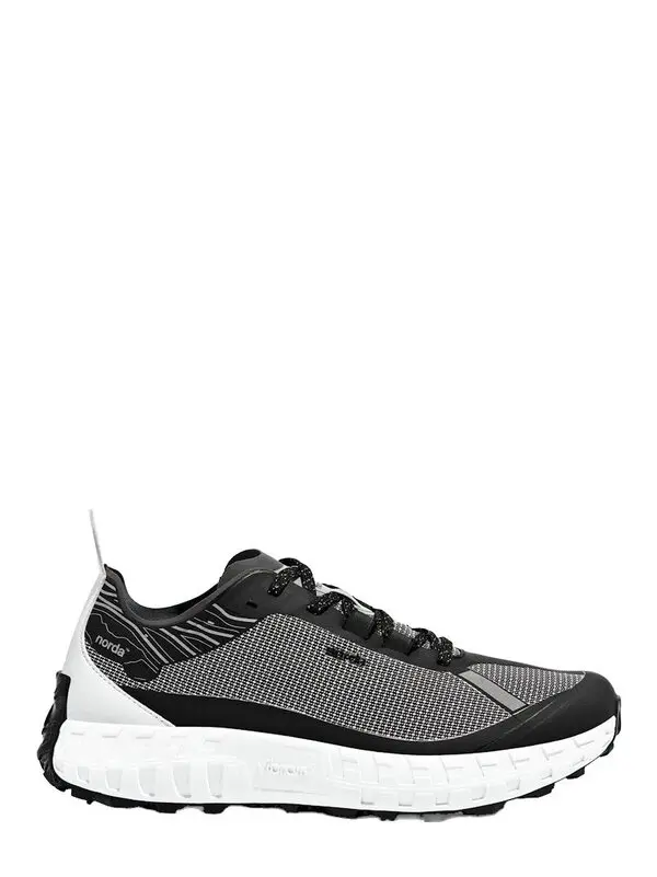 NORDA 001in Athletic Sneakers - Black/white