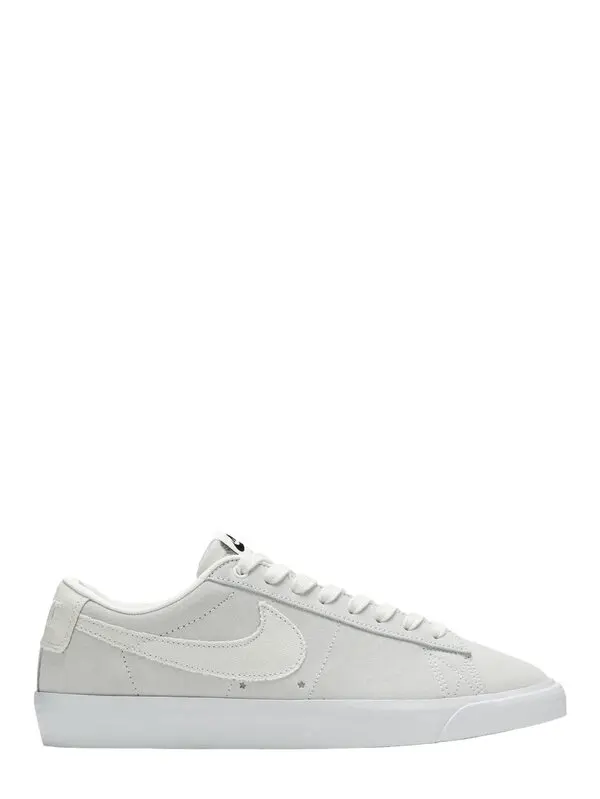 Nike Zoom Blazer Low Gt Sb Sneakers - White