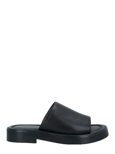 FERRAGAMO Calfskin Sandals - Black