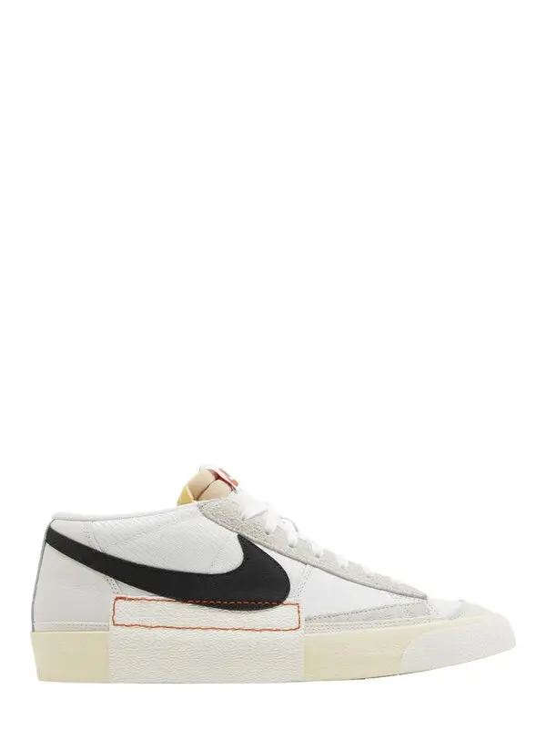 Nike Blazer Low Pro Club Sneakers - White