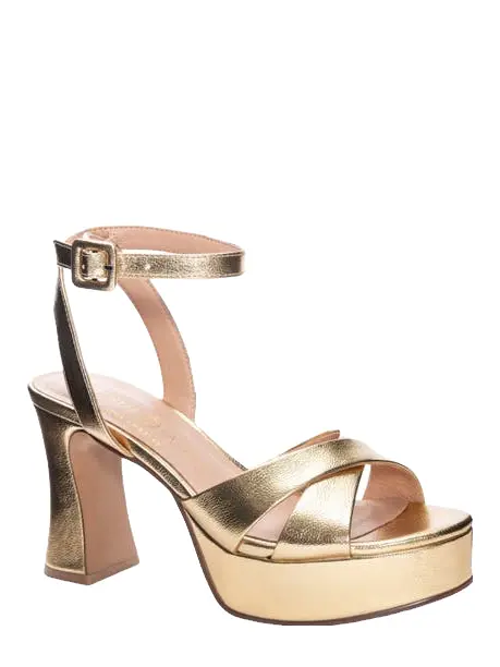 Chinese Laundry Theena Metallic Platform Sandal - Gold