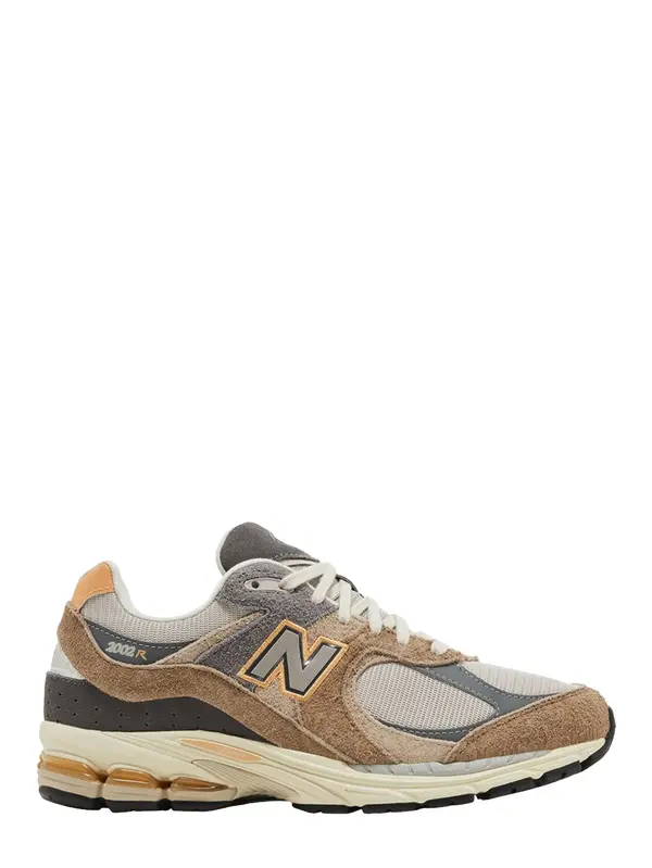 NEW BALANCE 2002r Sneakers - Tan