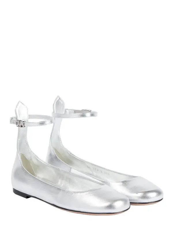Valentino Garavani Tan-go Metallic Leather Ballet Flats - Silver