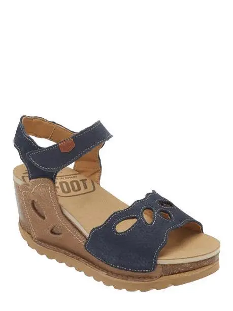 ON FOOT Dayton Wedge Sandal - Navy
