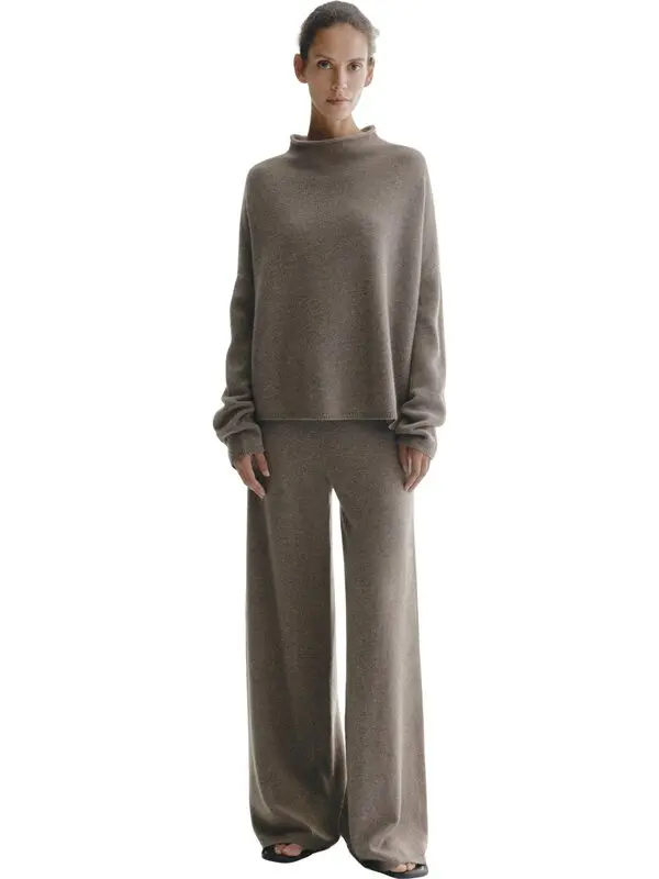 LISA YANG Sandy Cashmere Sweater - Truffle
