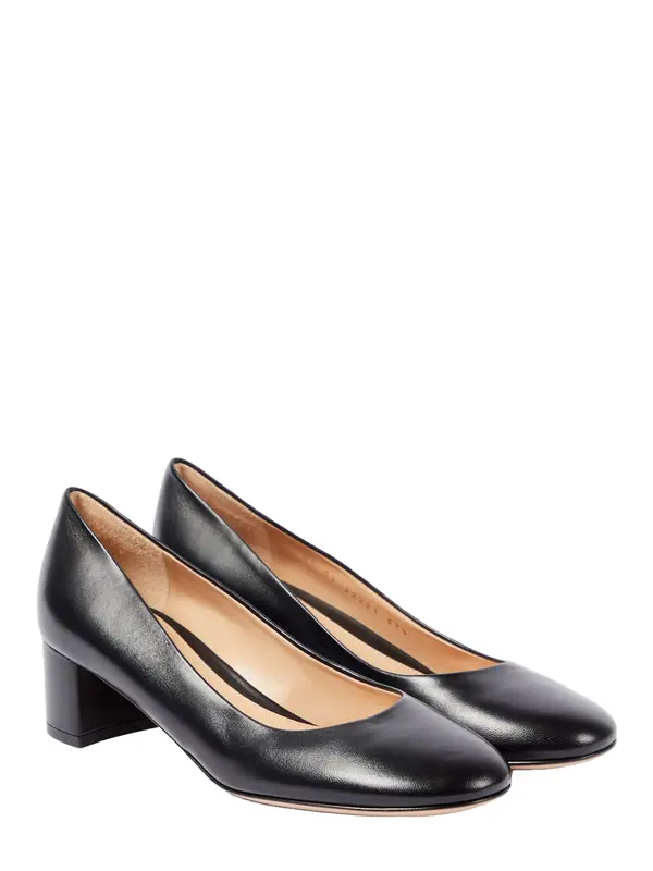 GIANVITO ROSSI Leather Pumps - Black