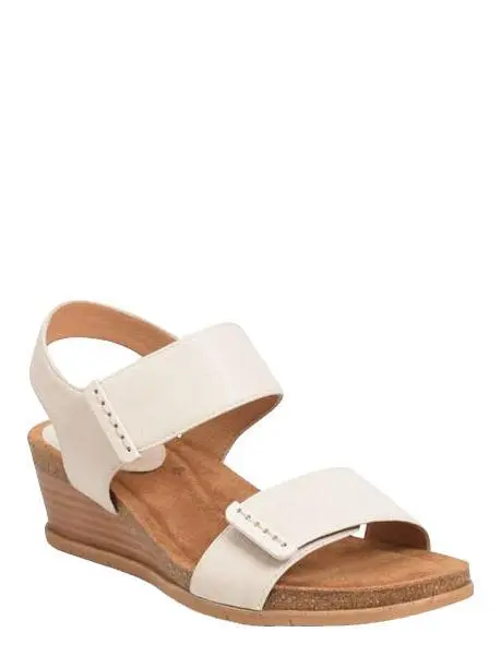 SOFFT Verdi Ii Wedge Sandal - Tapioca