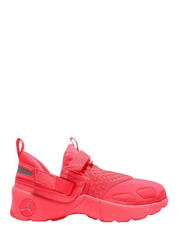 JORDAN Trunner Lx Energy Sneakers - Red
